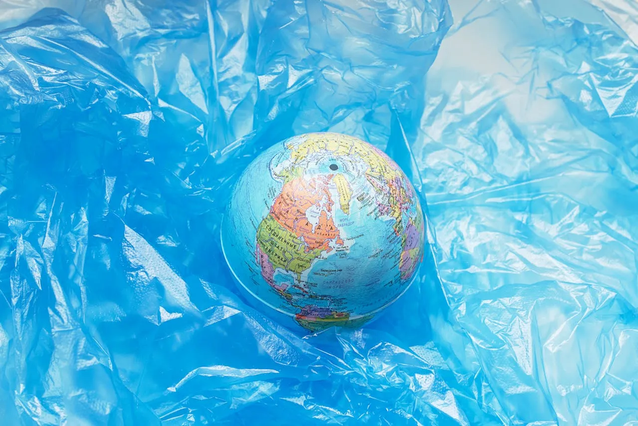 Global Plastic Market Outlook 2025–2033: Rising Demand